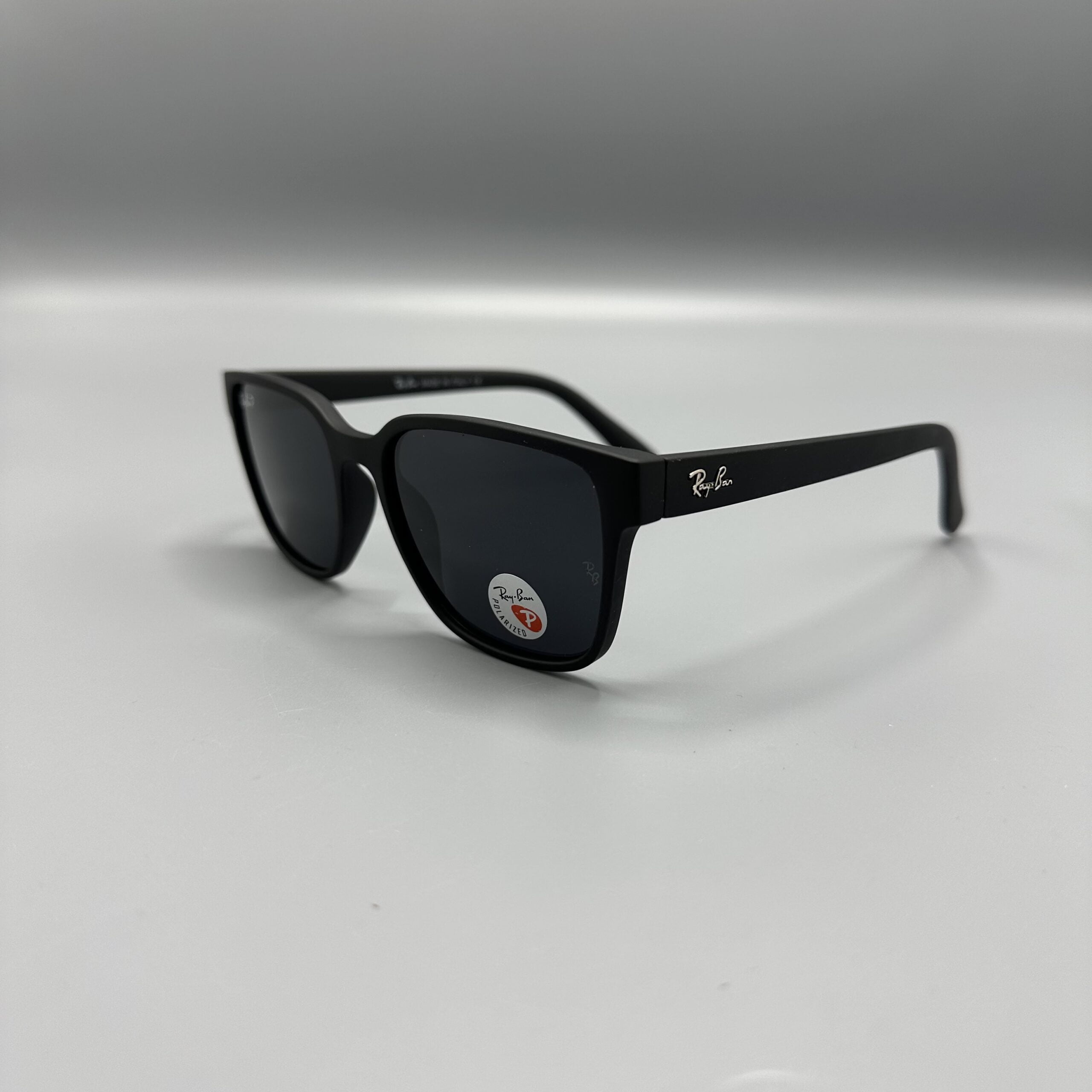 P Ray Ban Siyah Çerçeve 173 – Zümrüt Gözlük